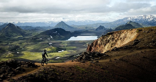 Sample: Iceland – A Luxurious Summer of Fire & Ice
