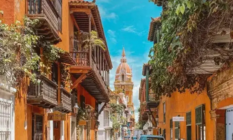 Joslyn K., Founder & Travel advisor | BOUTIQUE TRIP DESIGNS