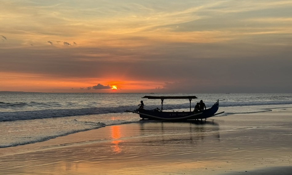 Tenisha Thompson, Founder | Pure Essence Travel